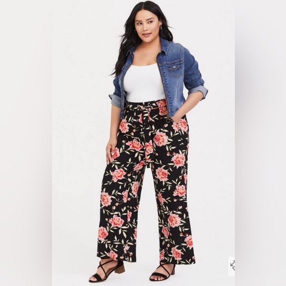 torrid | Pants & Jumpsuits | Torrid Tie Front Wide Leg Pants Nwt | Poshmark